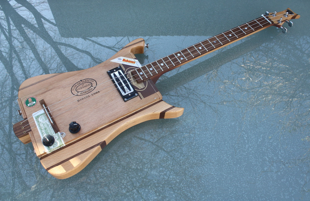 Chickenbone John, handmade - Cigar Box Guitars, 3 string ...