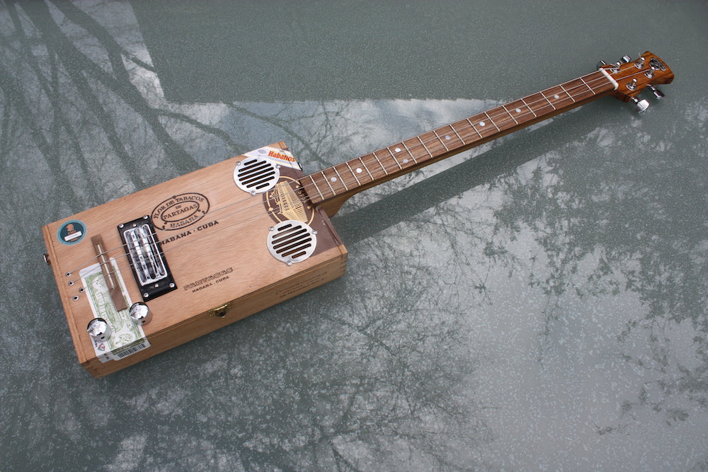 Chickenbone John, handmade - Cigar Box Guitars, 3 string. – Page 2 ...